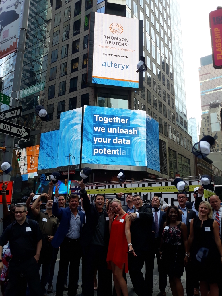 Alteryx Times Square Twitter Contest - Alteryx Community